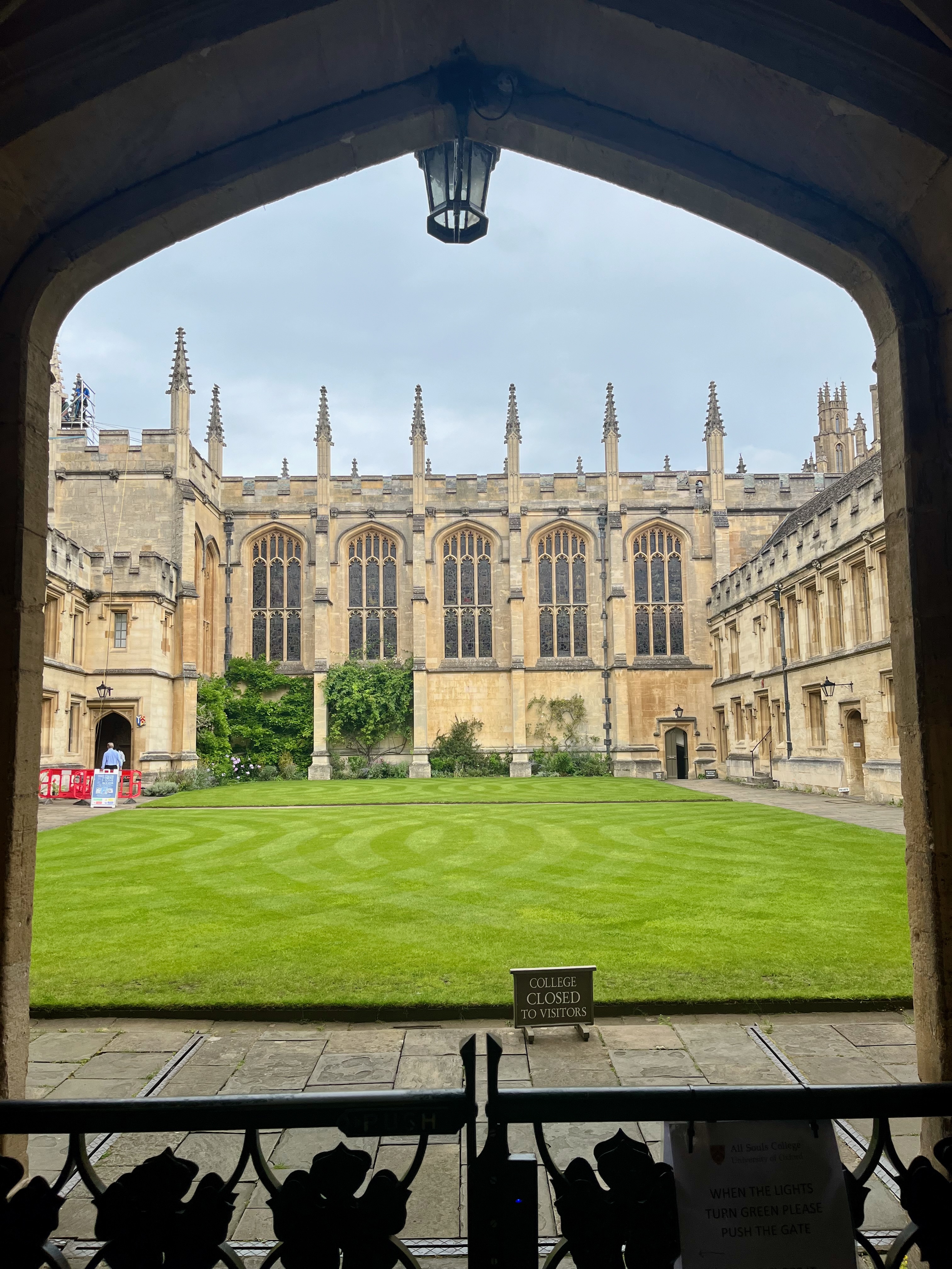 The Oxford Times: A Literary City Trip in Three Parts – The Open Book